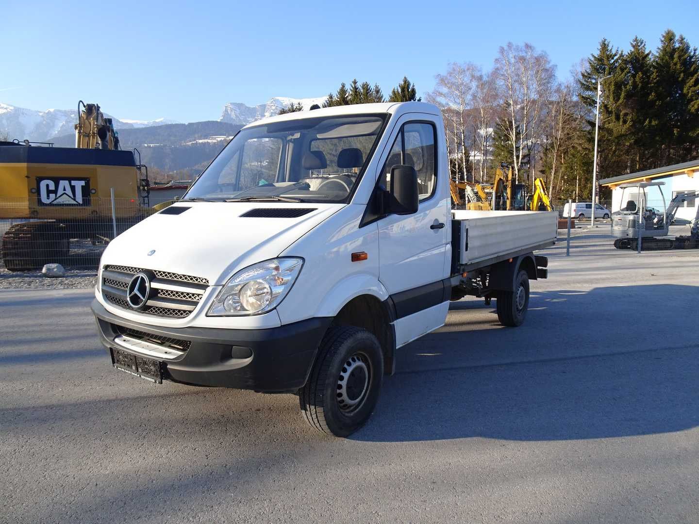 Nutzfahrzeuge und Baumaschinen | Allrad Pritschenwagen Mercedes-Benz ...