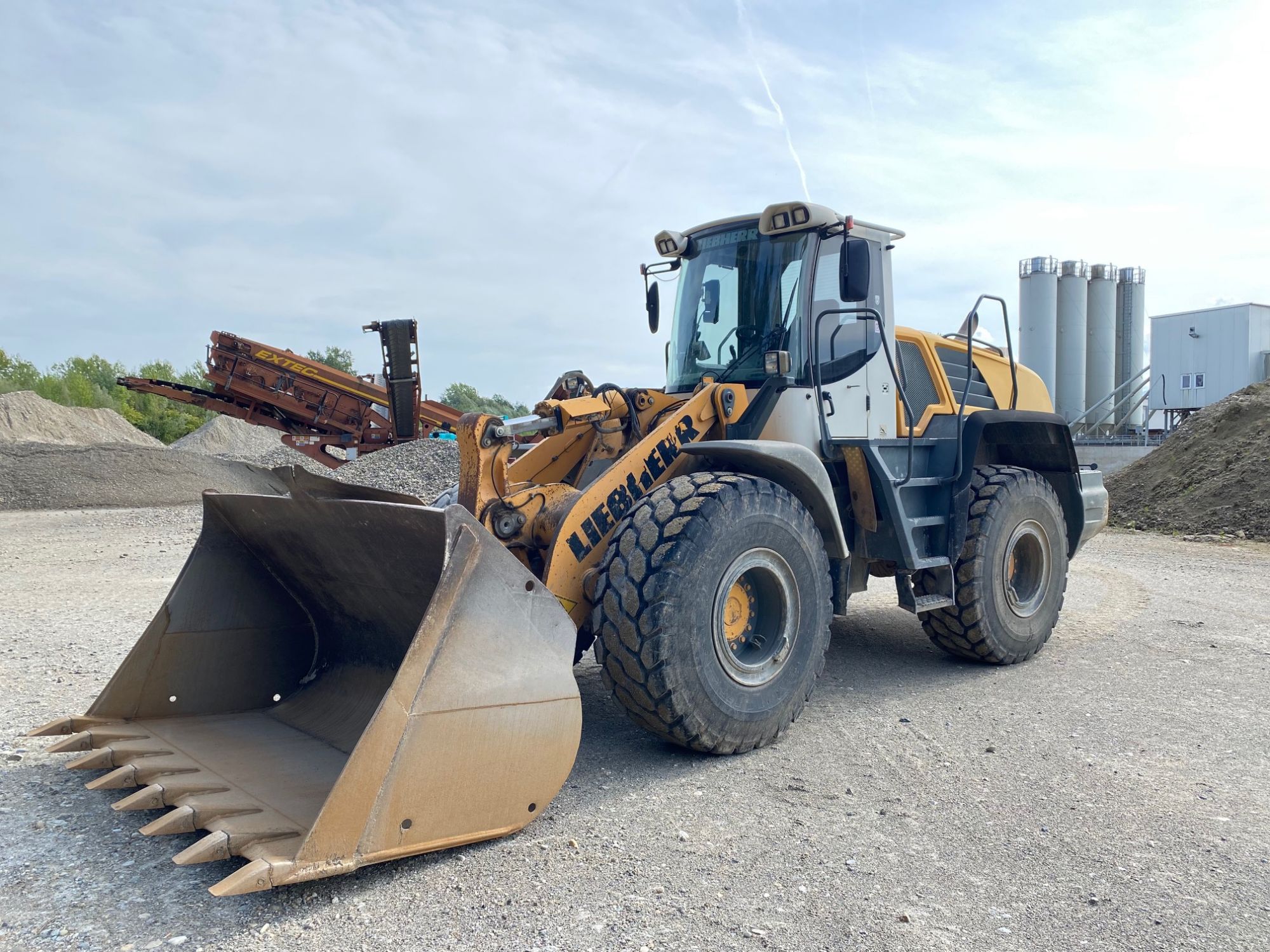Fuhrparkbereinigung Baumaschinen | Radlader Liebherr L566 2plus2