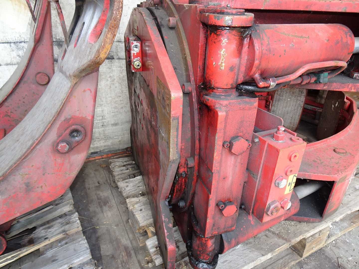 Anbaugerät Auramo Ballenklammern