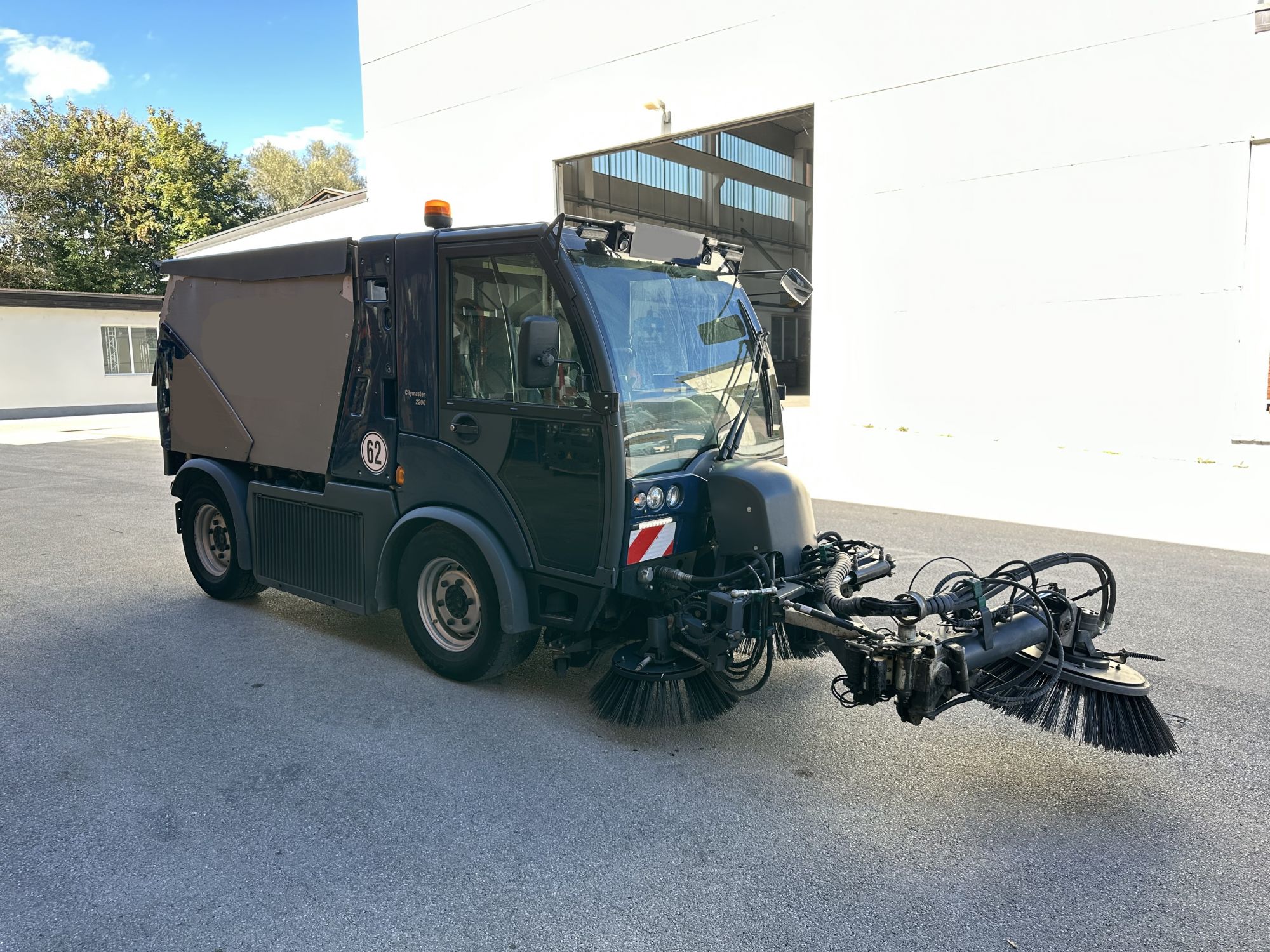 Kehrmaschine Hako Bucher Citymaster 2200