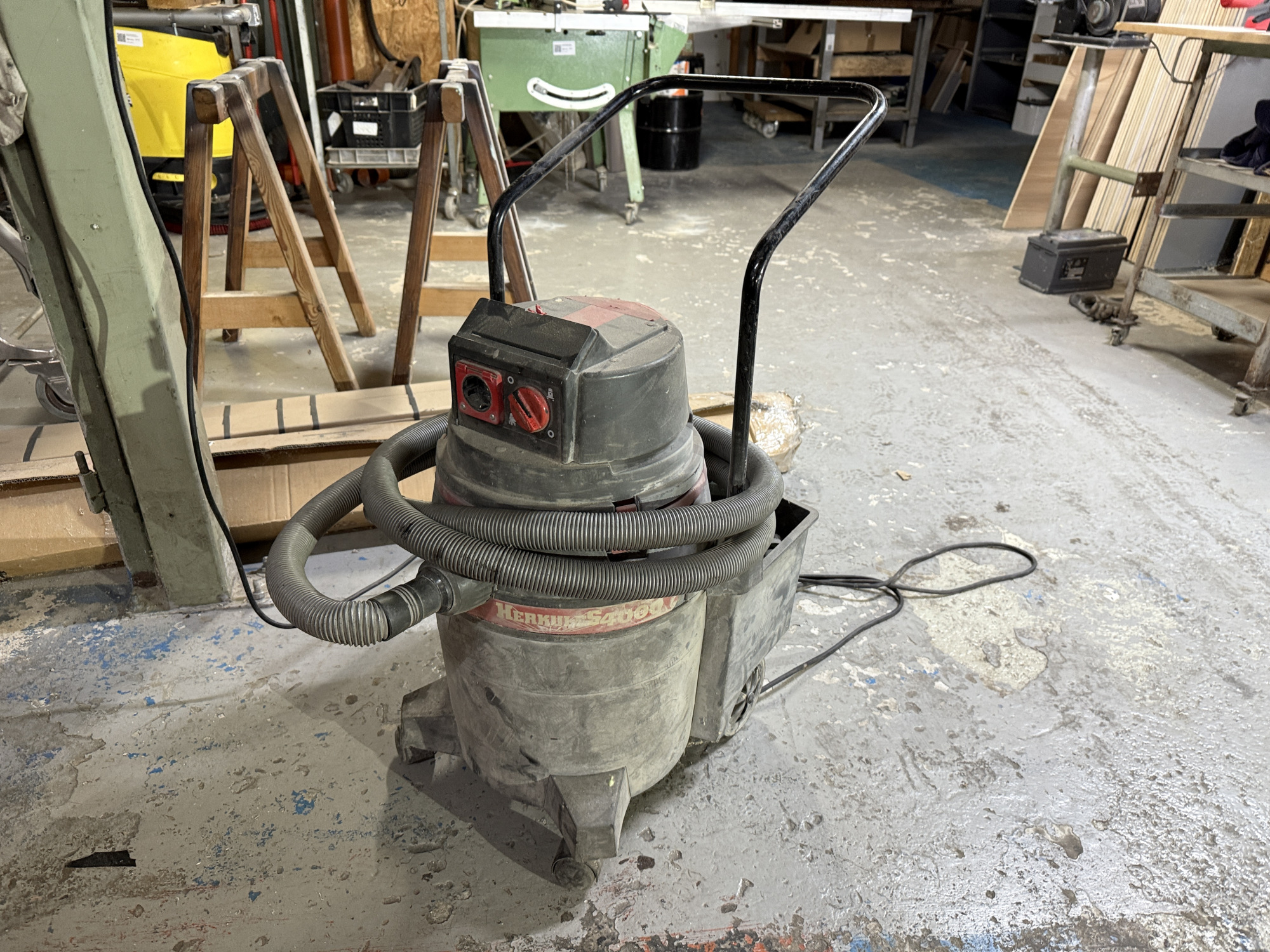 Better Car Care Center Teil 2 | Industriestaubsauger Herkules 4000